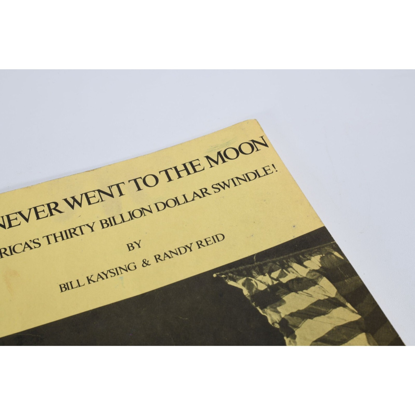 We Never Went to the Moon | Rare 1976 1st Edition |by Bill Kaysing & Randy Reid | eBay