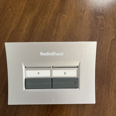 Radio Shack 2-Way A/V Switch Selector RCA 15-1982 Audio Video Stereo | eBay