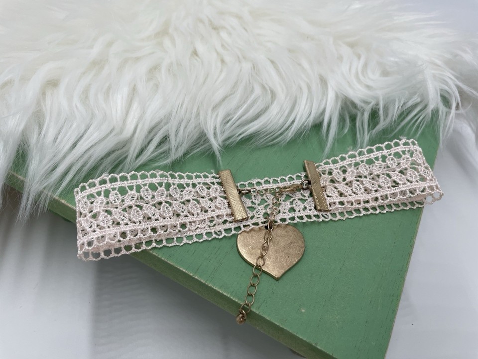 Melanie Martinez K-12 Hot Topic Baby Pink Lace Choker | eBay