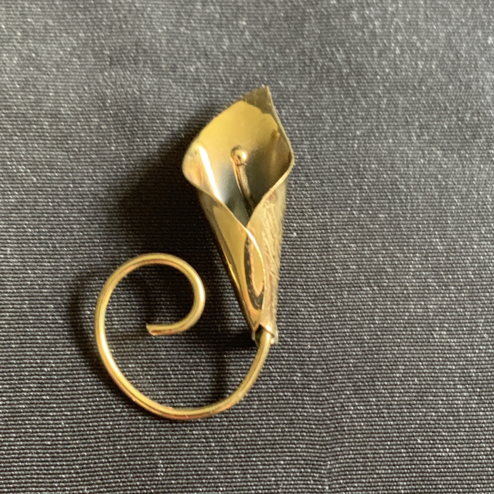 Vintage Stuart Nye Brass Calla Lily Brooch Pin 1.5" x 1" Vintage Stuart ...