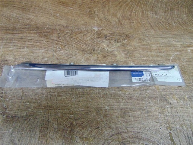 Mercedes-Benz a 2128852421 Genuine Upper Right Grille Molding for sale ...