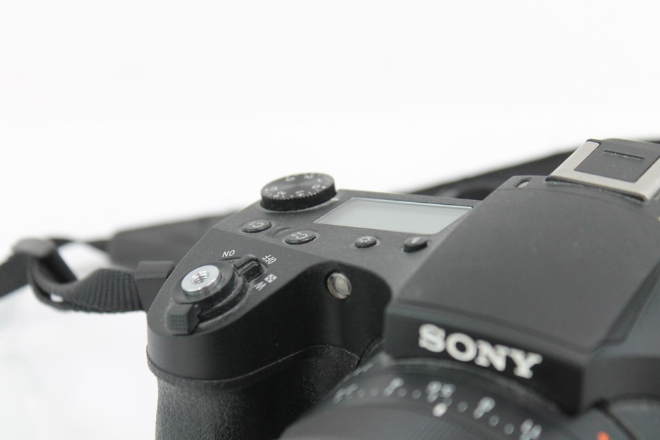 Sony CyberShot DSC-RX10 Mark III Digital Bridge Camera Working w/ Zeiss ...