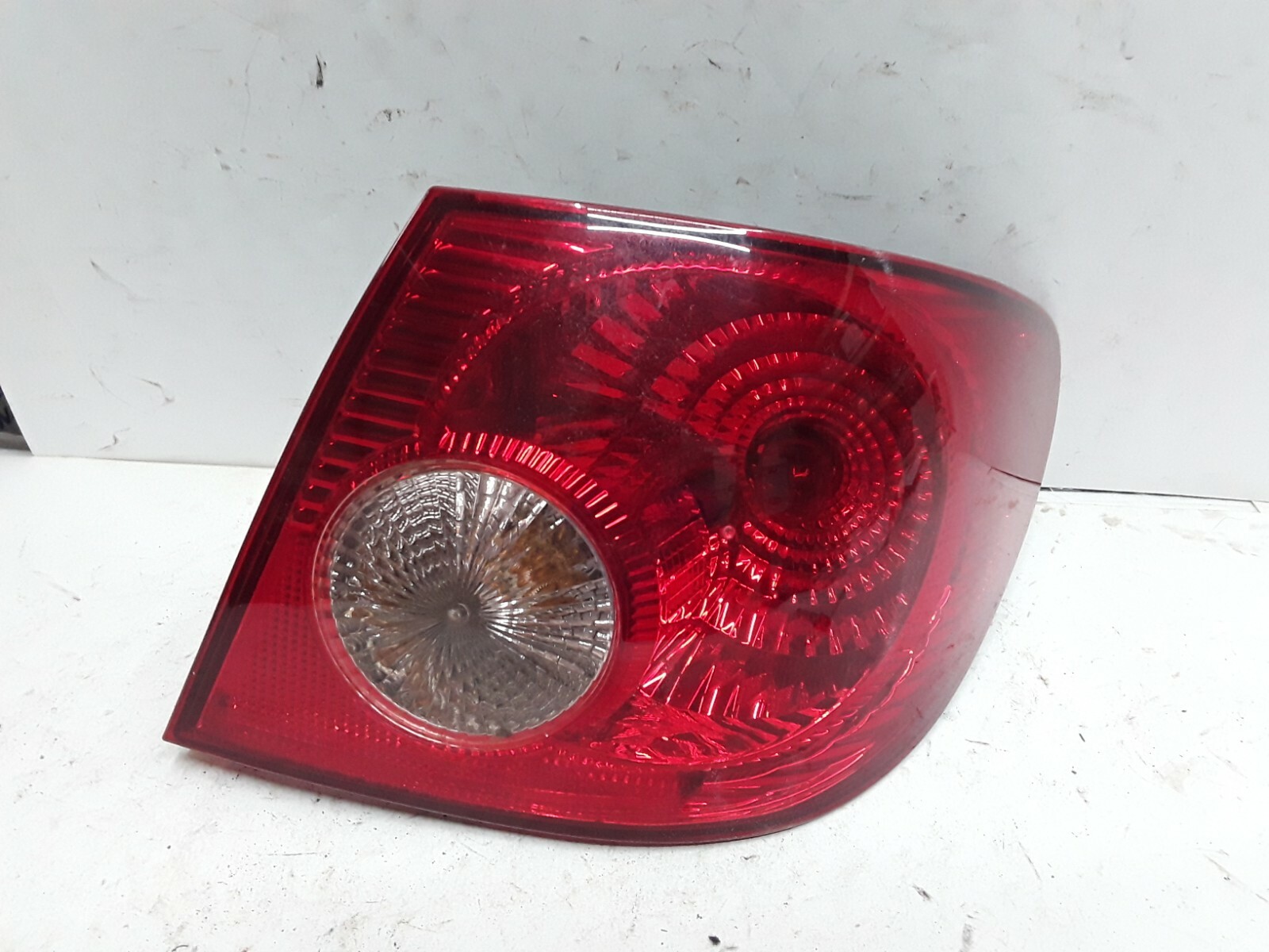 04 05 06 07 08 Toyota Corolla right rear passenger side quarter Mount ...