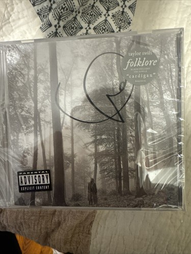 TAYLOR SWIFT Hand Signed Folklore CD Genuine Direct From Taylor's ...