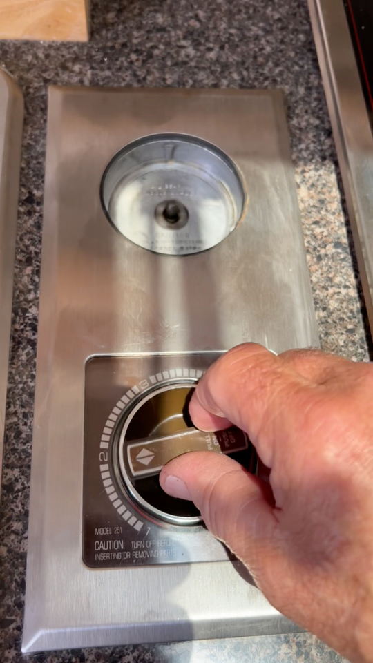 Repair pin for NuTone 251 food center replacement power switch knob ...