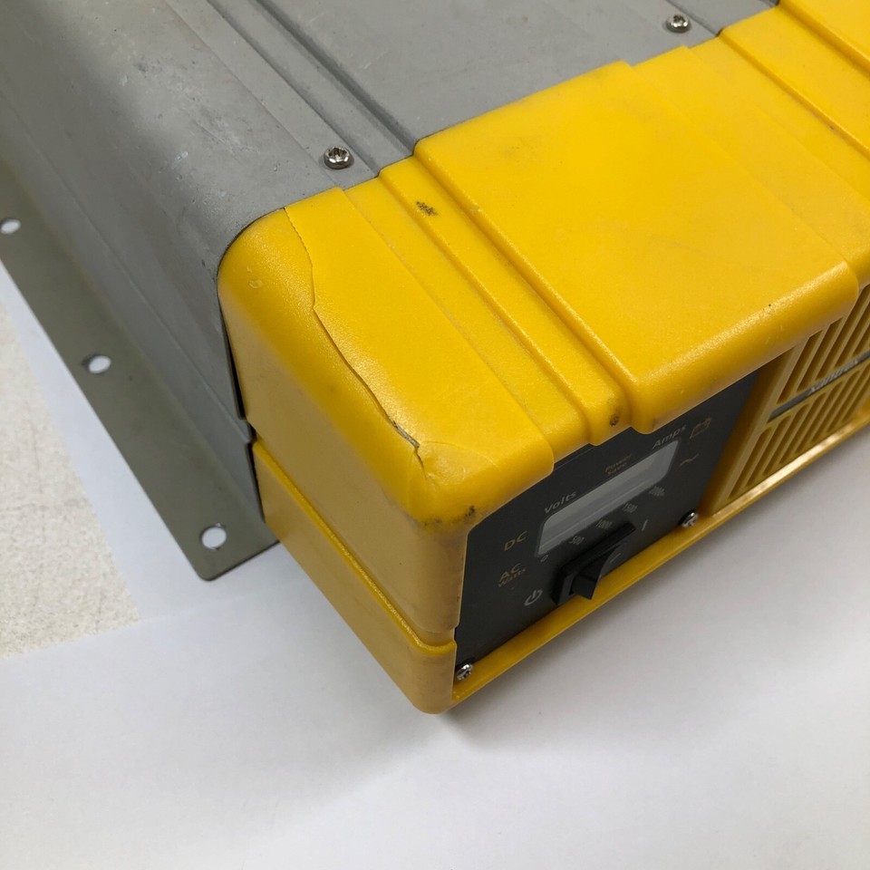 FOR PARTS OR REPAIR Xantrex PROsine 1800i Pure Sine Inverter 12VDC ...