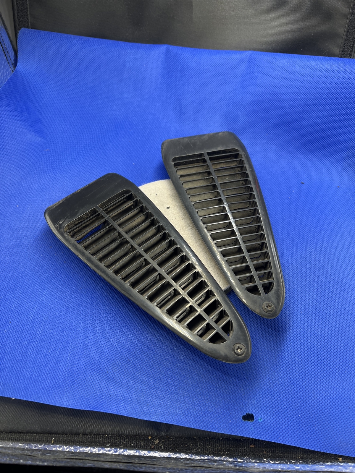 Caprice Impala Roadmaster Rear Door Jamb Vents '91-96 Pressure Relief ...