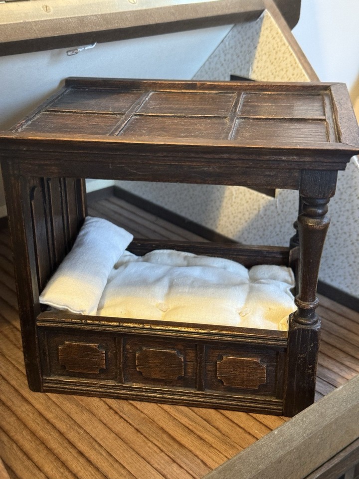 Dolls House Furniture 1/12 Scale Tudor Solid Wood Artisan Michael ...