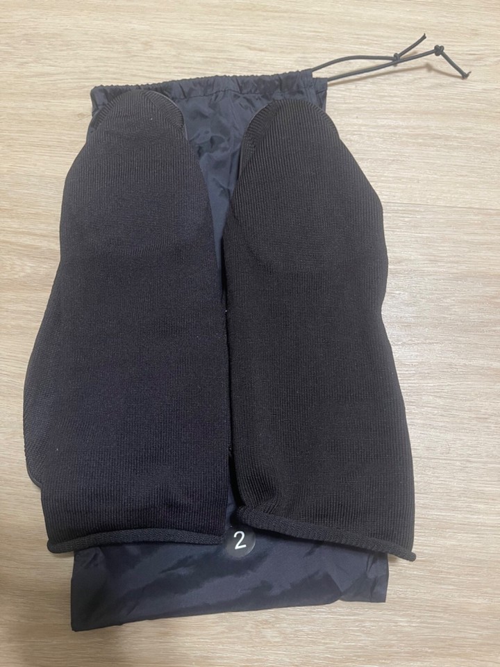 Yeezy Pod Black - YZYPODBLK Size 2 -YEEZY PODS - SIZE 2 (US MENS 8-11 ...