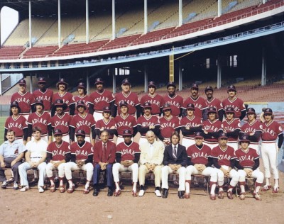 CLASSIC 1975 CLEVELAND INDIANS TEAM PHOTO WITH buddy bell frank ...