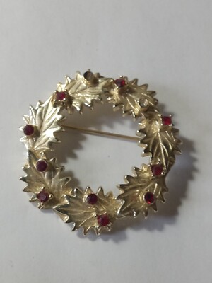 Vintage 1 3/4-inch Gold Toned Wreath Brooch with Rhinestones (J15) | eBay