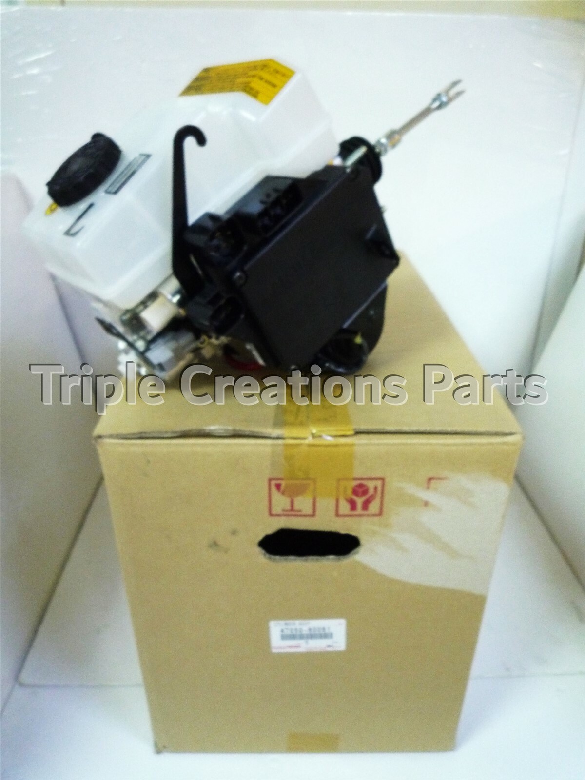 Toyota Genuine 4705060081 Brake Booster Assy W/Master Cylinder 47050 ...