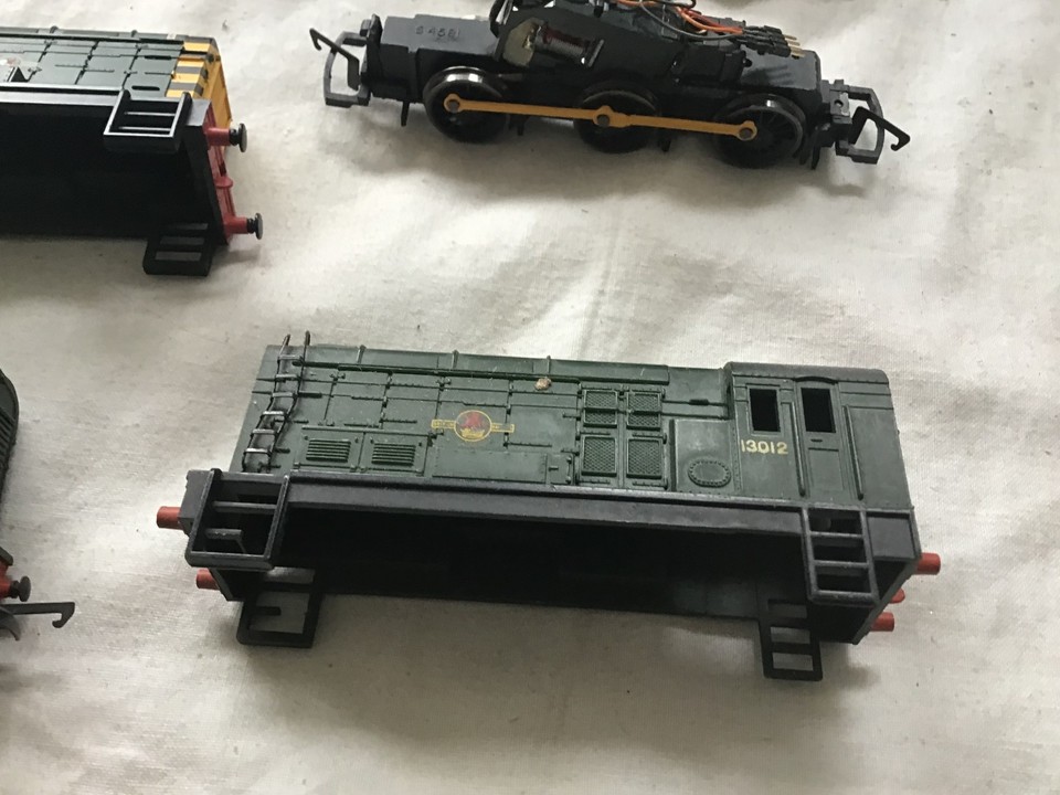 OO GAUGE JOB LOT OF 3x VARIOUS SHUNTERS - FOR SPARES - READ ! | eBay UK