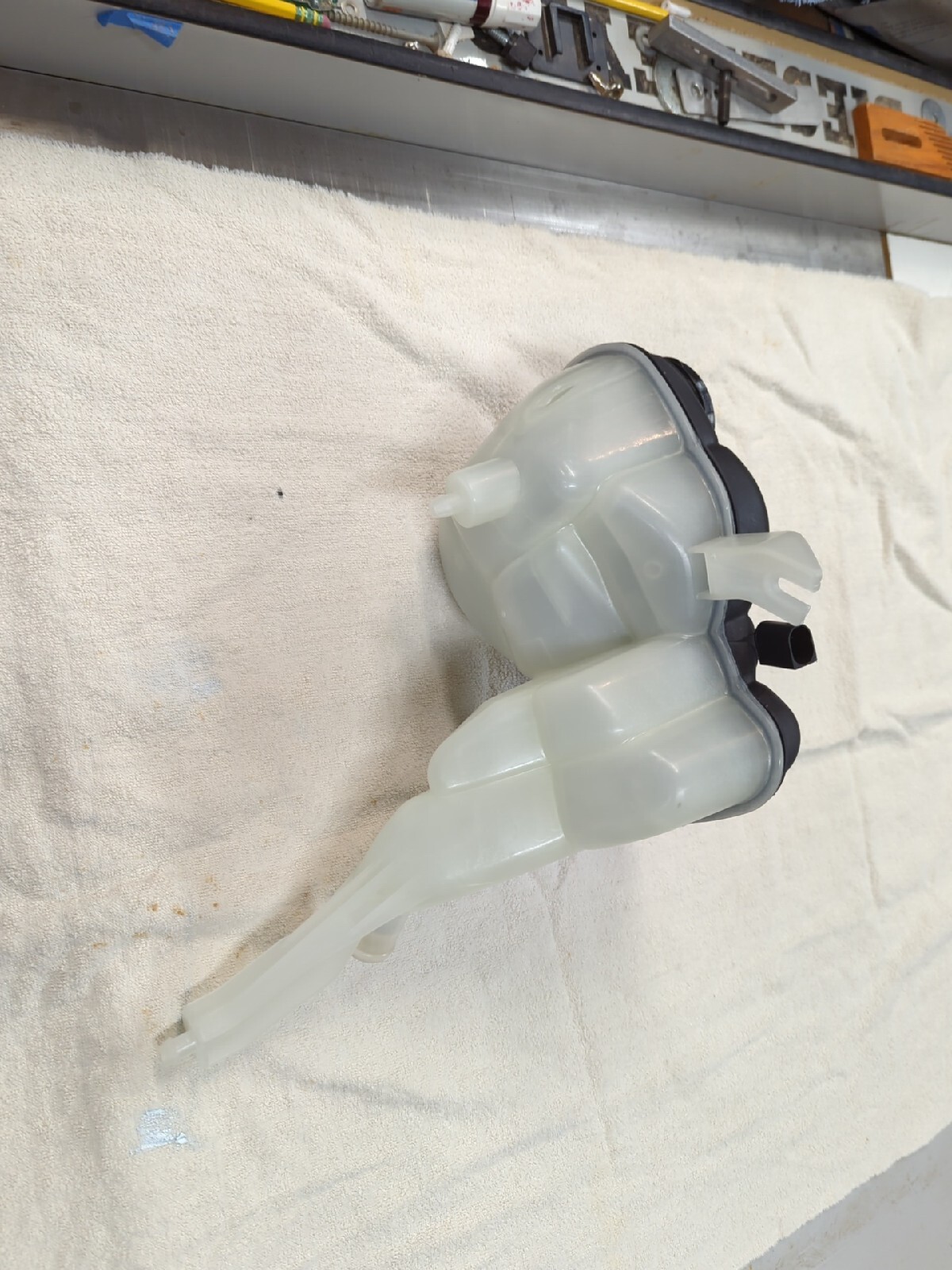 Mercedes OEM Mahle Coolant Expansion Tank 2215000349 | eBay