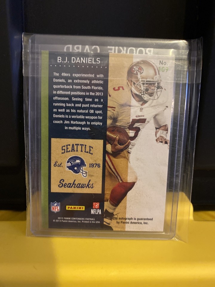 2013 Panini Contenders #109B B.J. Daniels SP (running pose) Auto RC ...