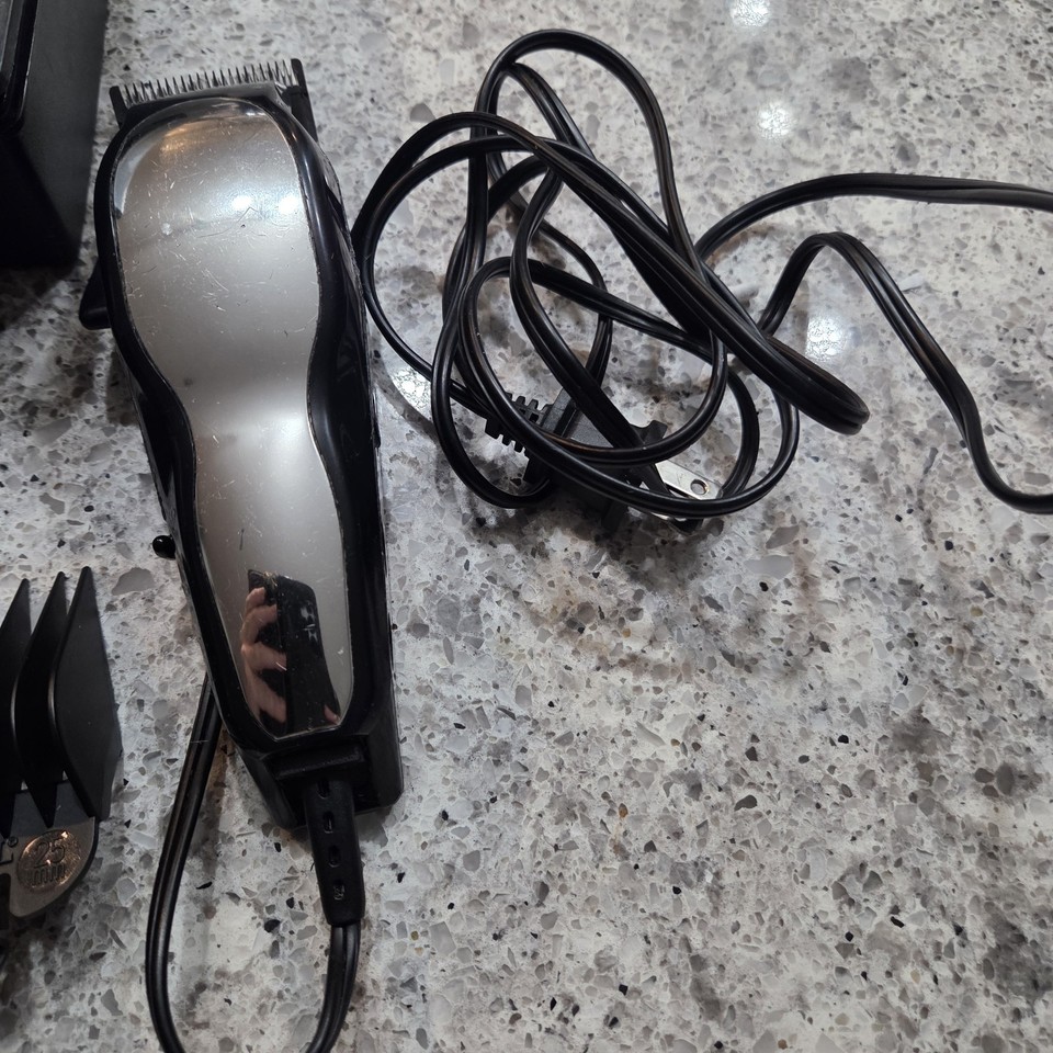Wahl Precision USA Hair Clippers, Attachments and Case.* For Parts, See ...