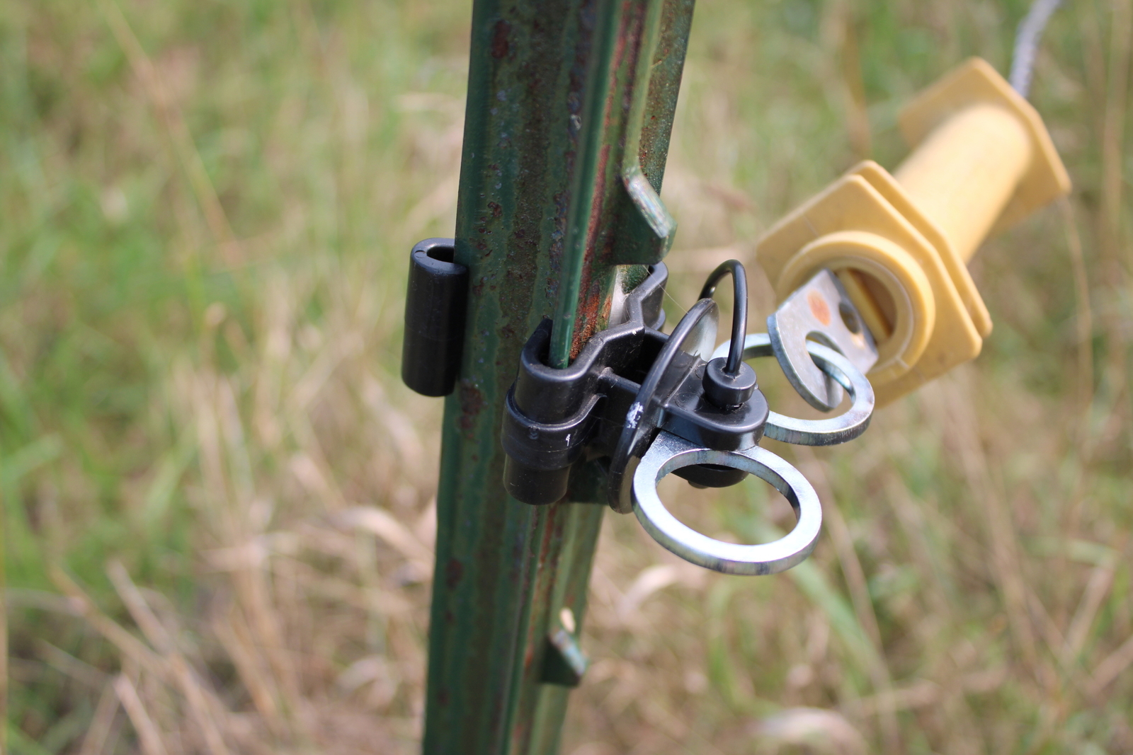 10pc T-Post Or Wood Post Electric Fence Gate Hook Heavy Duty Eyelet Set ...