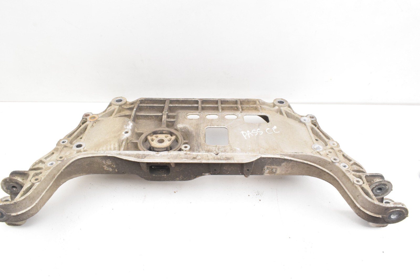 Volkswagen PASSAT CC Mk7 2.0tdi Front Subframe 3C0199313BB 12-15 for ...