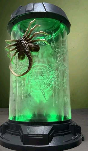Regal Cinema Exclusive Facehugger Specimen Alien Romulus Light Up ...
