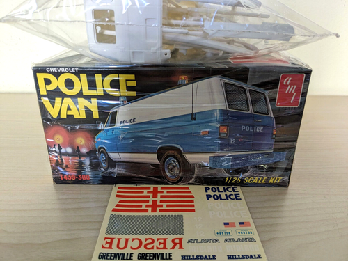SUPER RARE! **ORIGINAL-ISSUE VINTAGE AMT CHEVY POLICE VAN KIT **SEALED ...