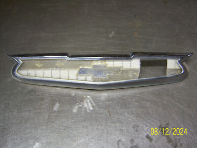 1958 Chevy Hood Emblem Crest Trim Impala Belair Delray Biscayne Yeoman ...