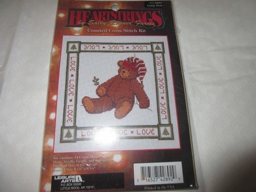 Heartstrings Counted Cross Stitch Sealed Kit #113880 Xmas TEDDY BEAR ...