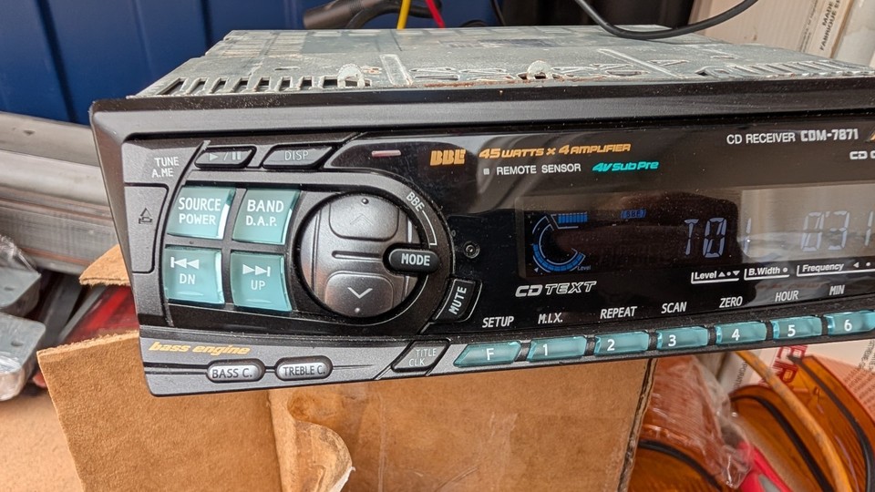 Alpine CDM-7871 Car CD Player In Dash OLD SCHOOL EQ Bluetooth Tilt ...