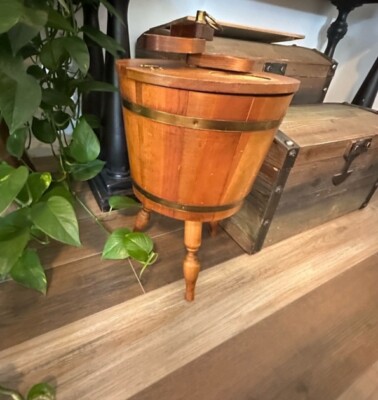 Vtg Round Wood Ringed Barrel 3 Leg SEWING BOX Storage Lid Handle thread ...