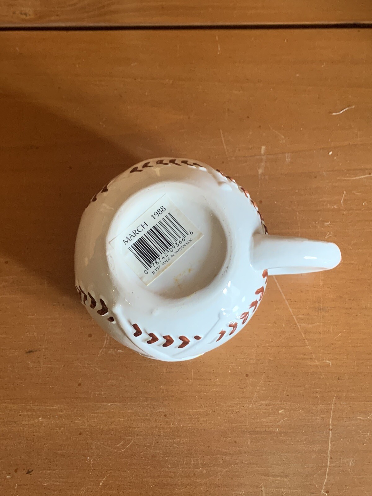 White Americana Baseball Shaped CoffeeTea Mug W/3D Baseball Bat Effect ...