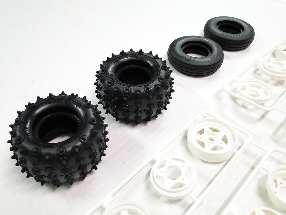 NEW TAMIYA SUPER CHAMP/FIGHTING BUGGY Tires & Wheels Front/ Rear Set ...