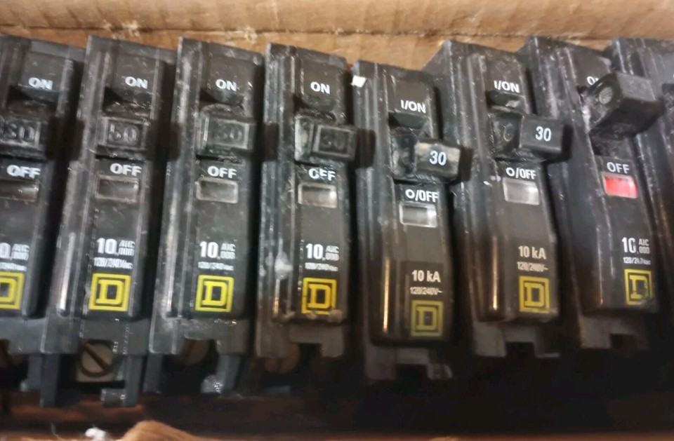 LOT OF 8 SQUARE D QO130 1 POLE 30 AMP TYPE QO CIRCUIT BREAKERS | eBay