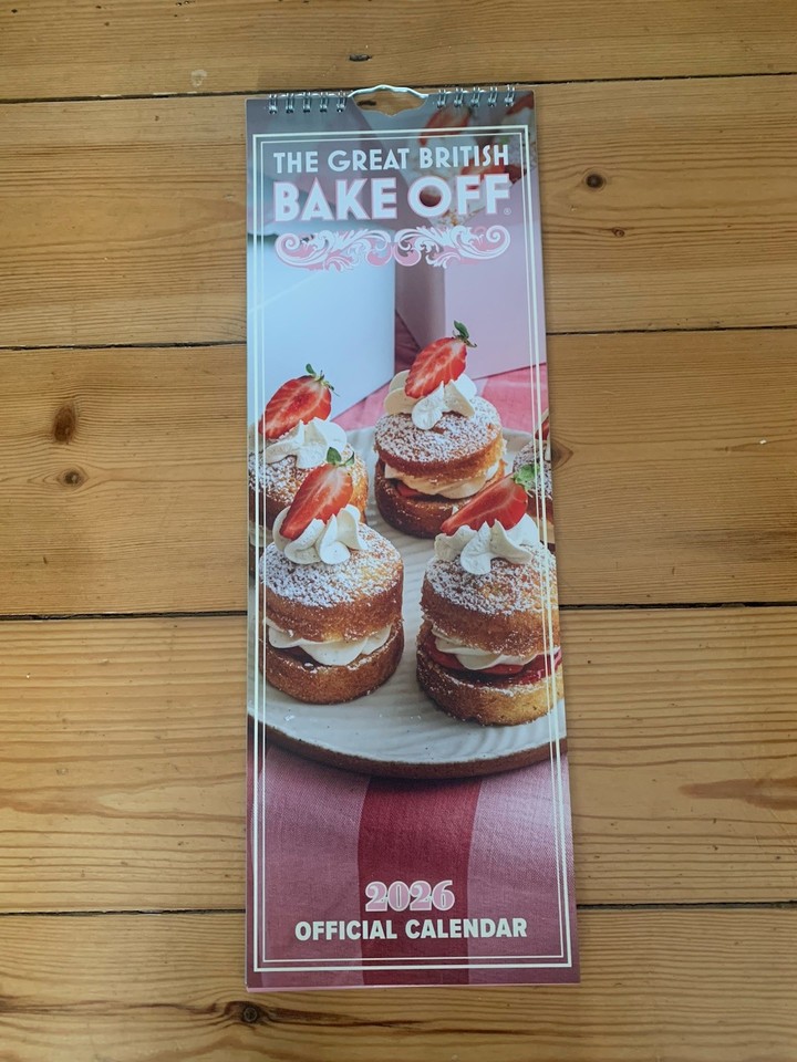 The Great British Bake Off Apron, Oven Gloves, Tea Towel And 2026 ...