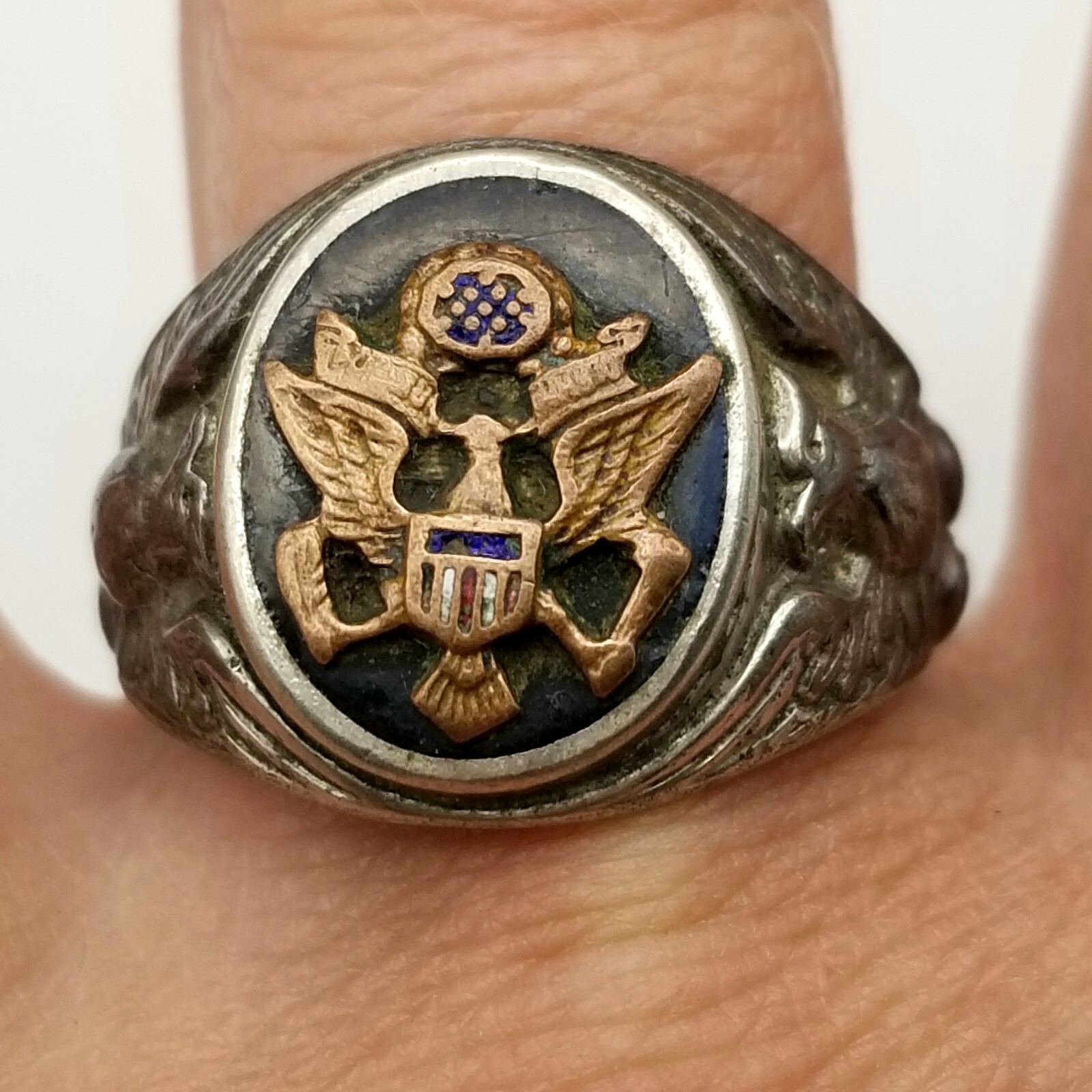 Vintage WWII US Army Sterling Silver Men's Signet Ring - Gem