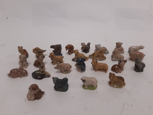 Vintage Wade Whimsies Animal Figurines Collection - 26 Pieces | eBay UK