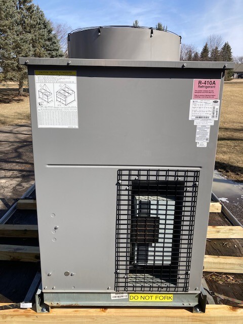 2020 Carrier Chiller Refrigeration Unit--Model 30RAP/10-Ton/Still in ...