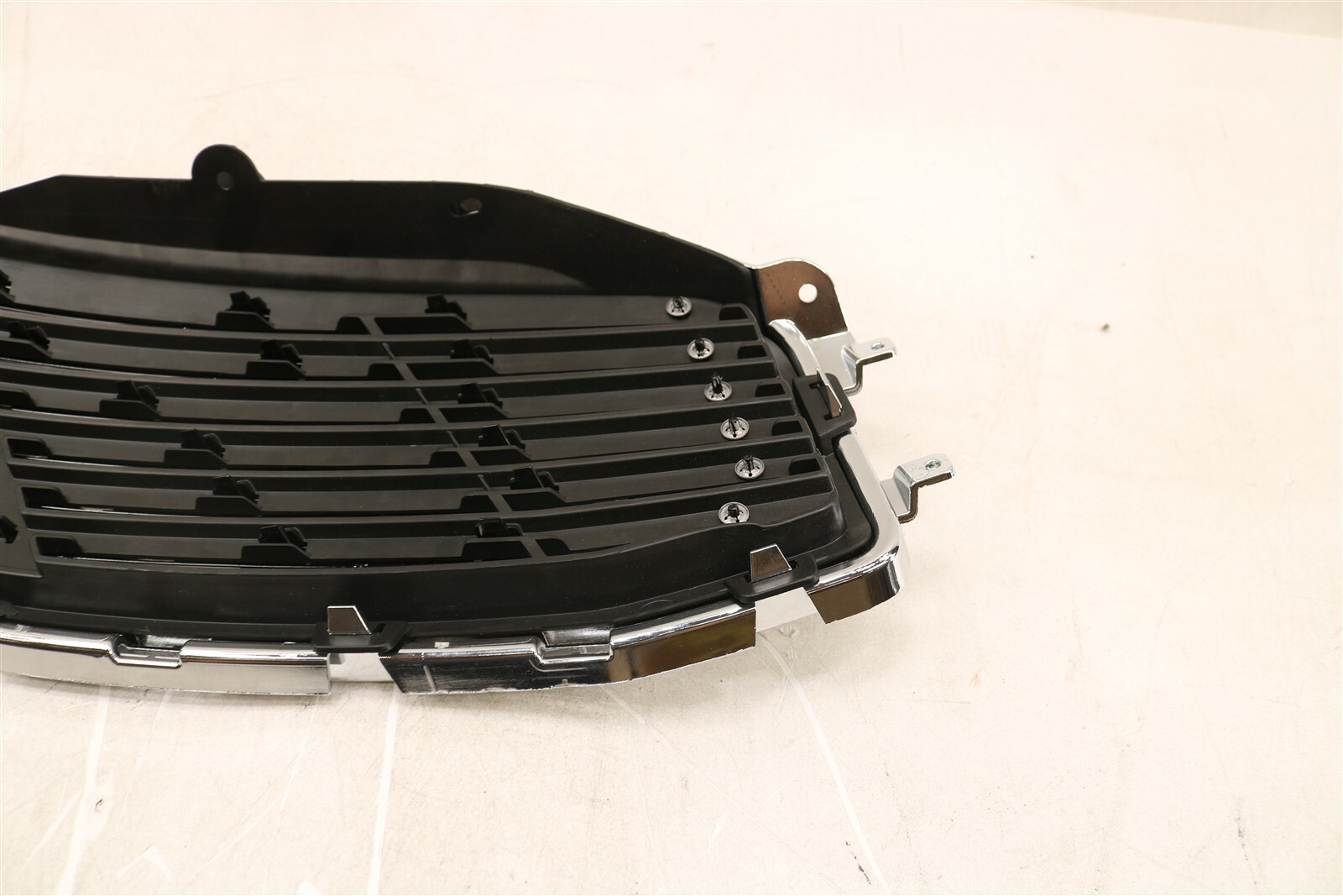 NEW OEM Ford Driver Side Upper Radiator Grille GP5Z-8201-A Lincoln MKZ ...
