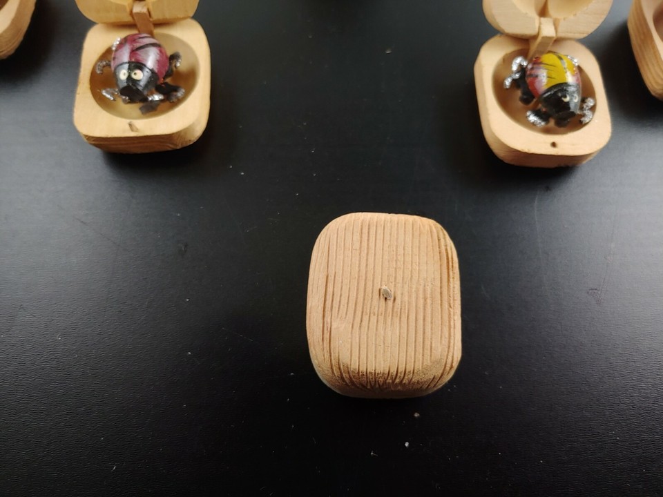 Handmade Bug In A Box Gag Toy Gift Moving Legs Novelty Bug in a nut ...