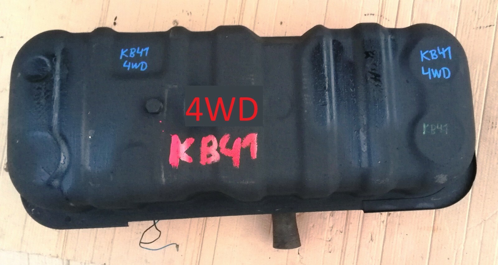 ISUZU KB41 PICK UP UTE 4WD MODEL 1983 87 ENGINE G161 PETROL FUEL TANK ...