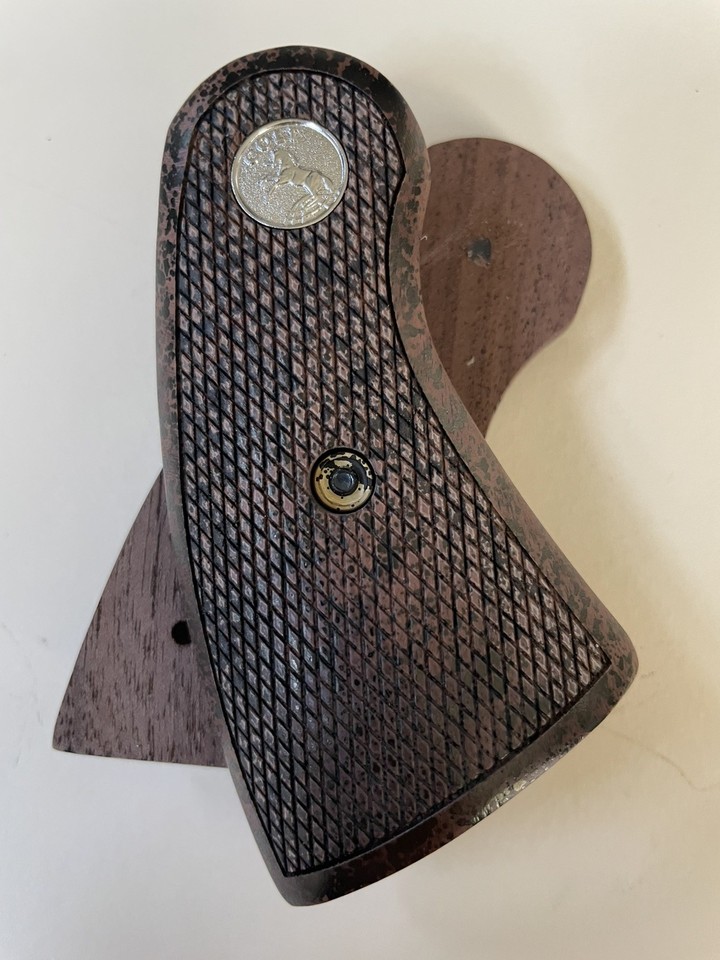 Altamont Wood Grips - COLT Python E/I Classic Panel Checkered Walnut Silver Meds | eBay