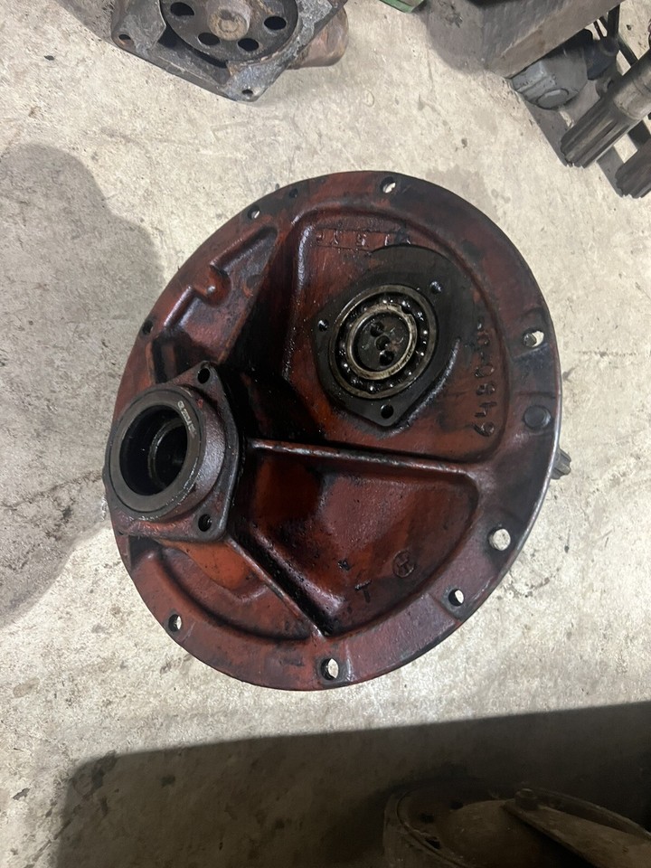 6480-D International T9 TD9 Transmission Housing W/Shaft Antique ...