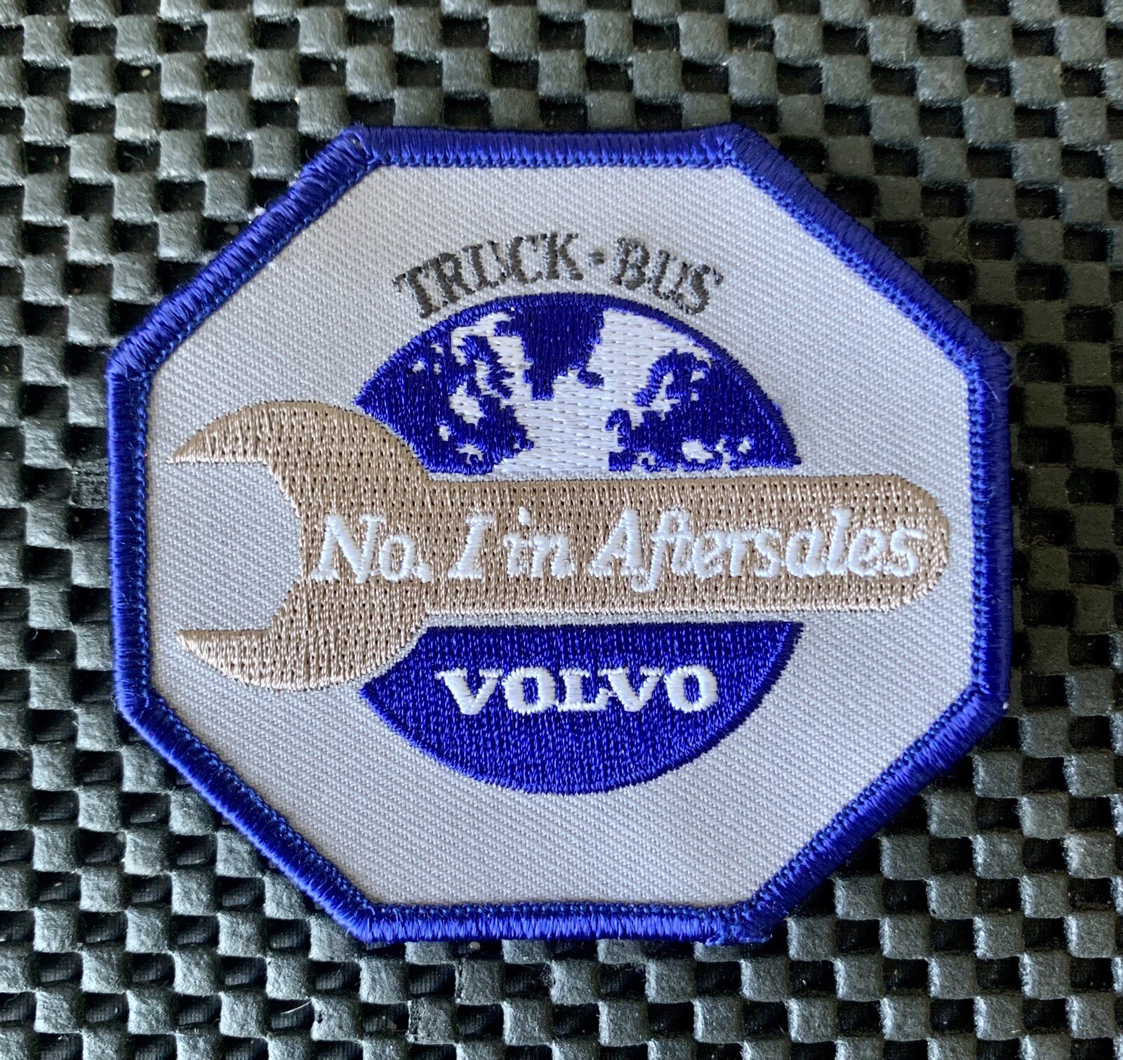 VOLVO NO. 1 IN AFTERSALES TRUCK BUS EMBROIDERED SEW ON ONLY PATCH 3 1/4 ...
