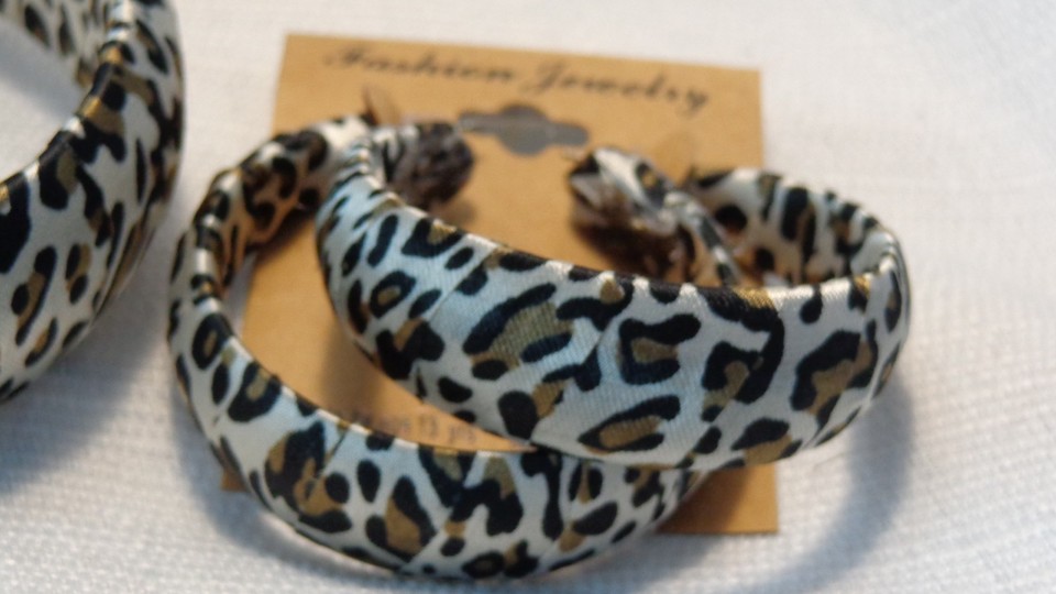 LEOPARD PRINT BANGLE AND EARRING SETS ASSORTED COLORS ANIMAL PRINT 2 ...