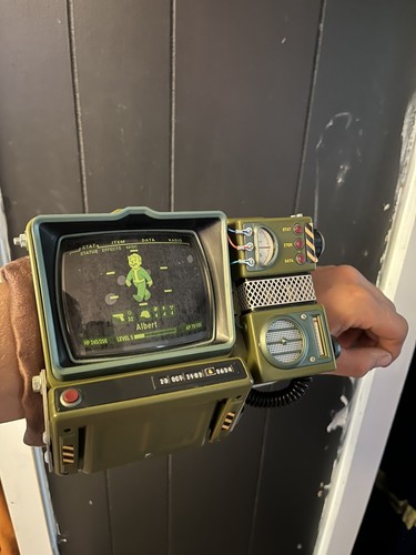 The Wand Company: Vault-Tec Pip Boy 2000 Mk VI Kit - Built Prop | eBay