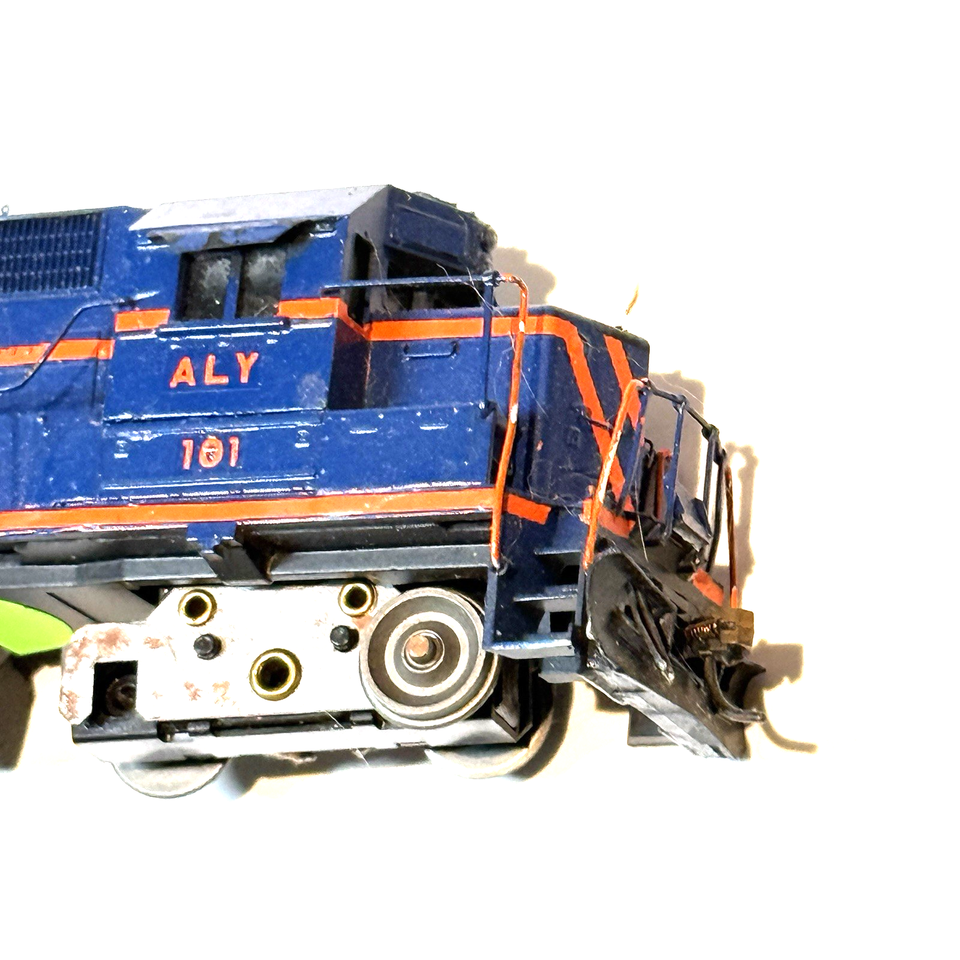 Athearn GP38 Train Locomotive Loco Allegheny & Eastern 101 ALY HO scale ...