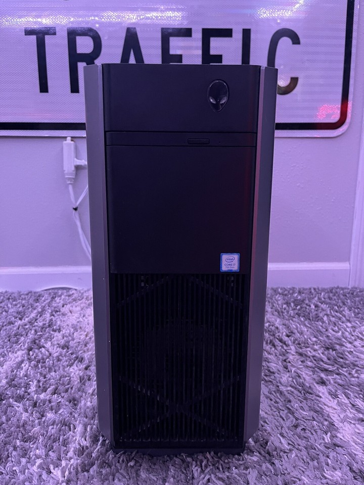 Alienware Aurora R6 i7-7700 32GB RAM 512GB NVMe 2TB HDD GTX 1070 ...