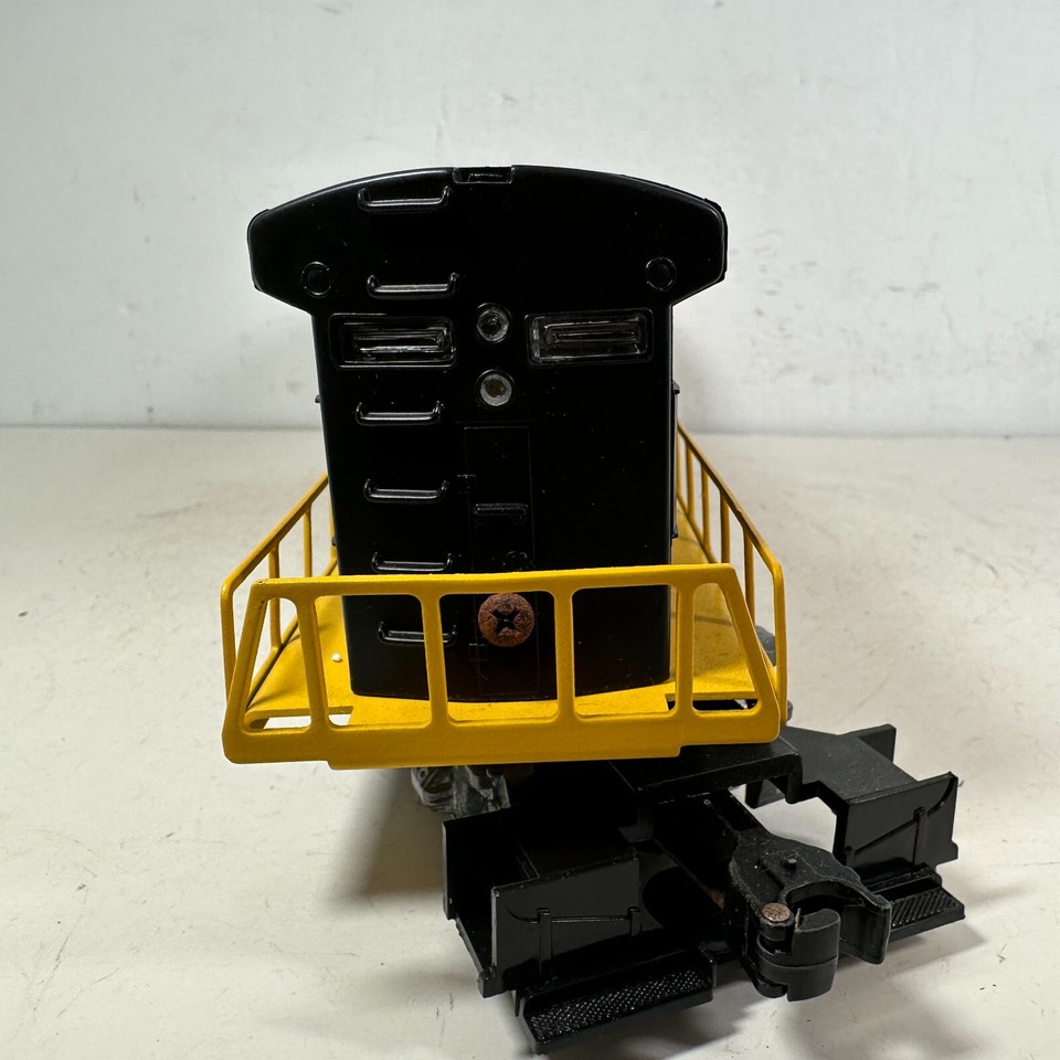 Lionel 6-8858 O Gauge Northern Pacific NP U36B Locomotive Non-Powered ...