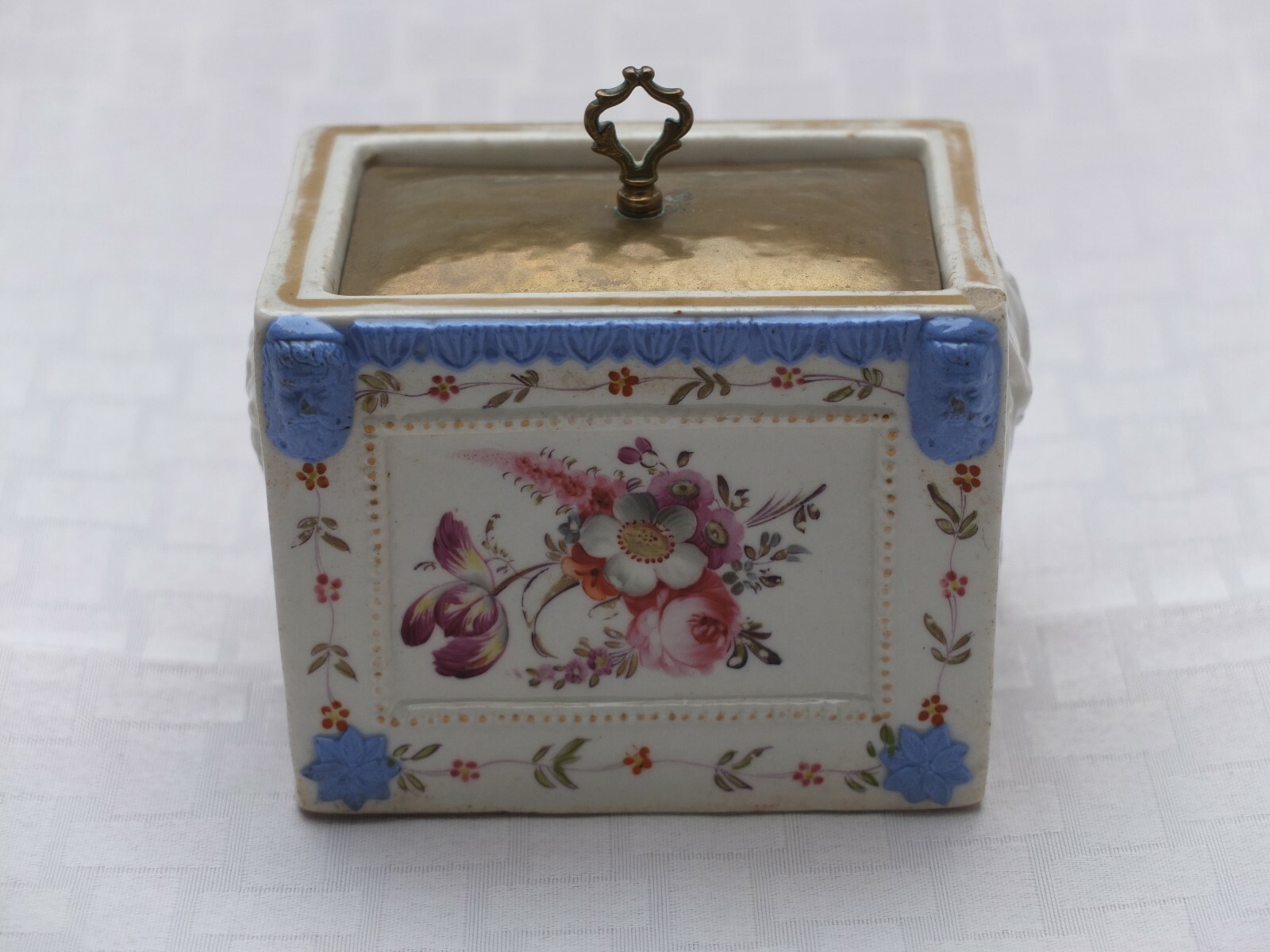 RARE VICTORIAN STAFFORDSHIRE STONEWARE BOX / TOBACCO JAR, BOOTH, HANLEY ...