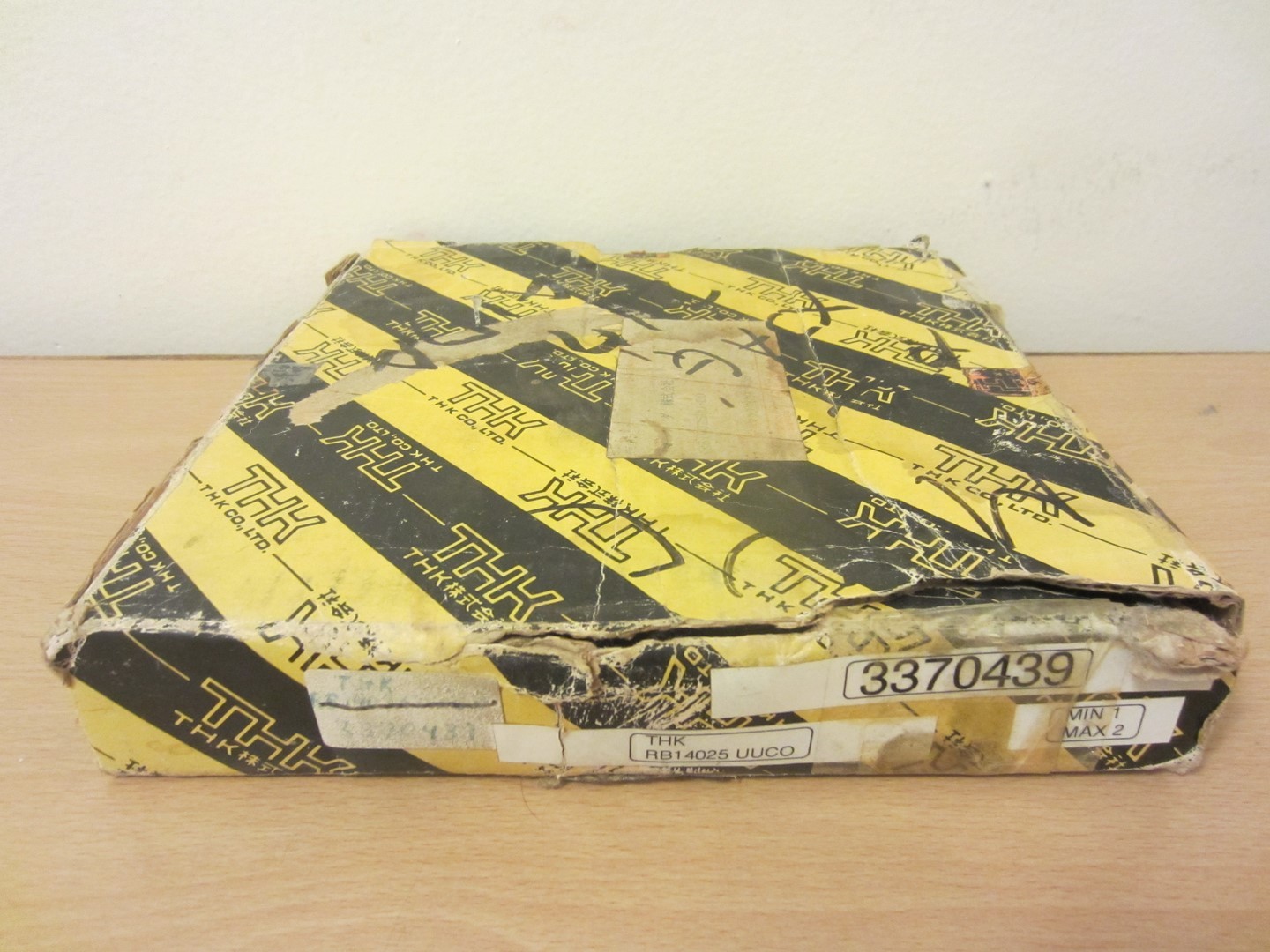 THK RB14025 UUC0 CROSSED ROLLER BEARING / SEPARABLE OUTER RING | eBay