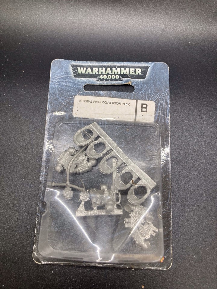 Imperial Fists Conversion Kit Warhammer 40K New In Package | eBay