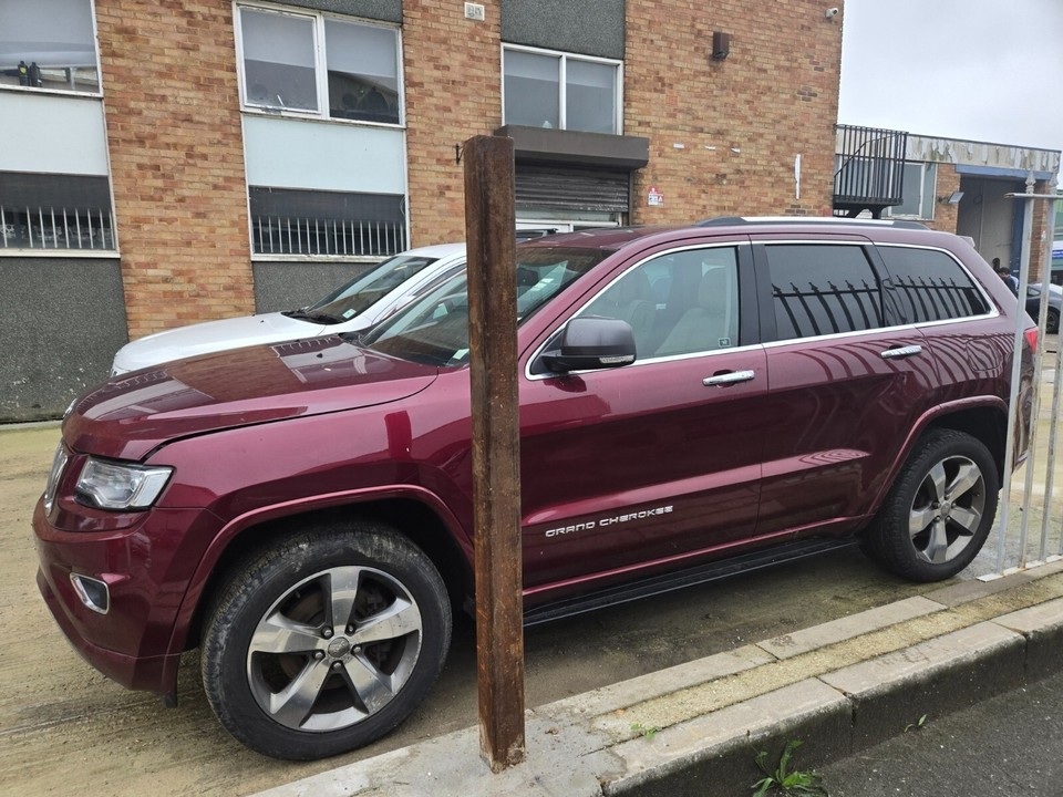 Breaking Jeep Grand Cherokee 3.0 CRD EXF V6 Maroon SUV Automatic For ...